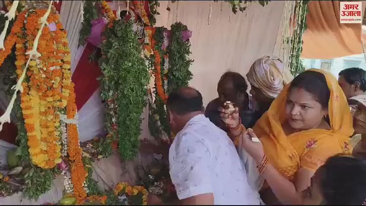 Video : Jyeshtha Purnima 2024 Lord Jagannath Bath With Water In Ganga ...