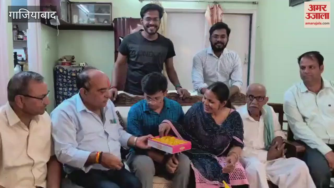 हार्दिक गर्ग ने यूपीएससी में 181वीं रैंक हासिल की, परिजनों में खुशी की लहर - Hardik Garg Secured ...