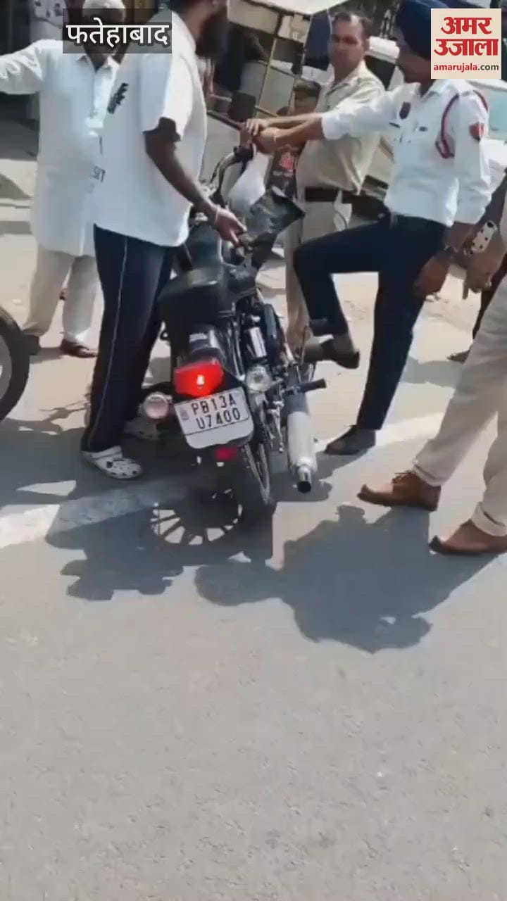 बुलेट पर बजाए पटाखे, यातायात पुलिस ने 4 के काटे 53 हजार के चालान ...