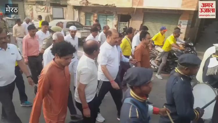 Meerut: Prabhat Pheri Taken Out From Gandhi Ashram - Amar Ujala Hindi News Live - Meerut:गांधी ...