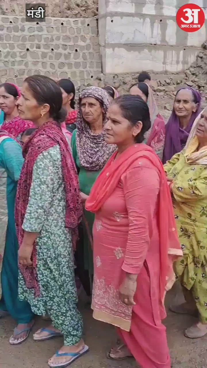 Mandi:एनएच निर्माण कंपनी के खिलाफ बनाल में किसान सभा का प्रदर्शन ...