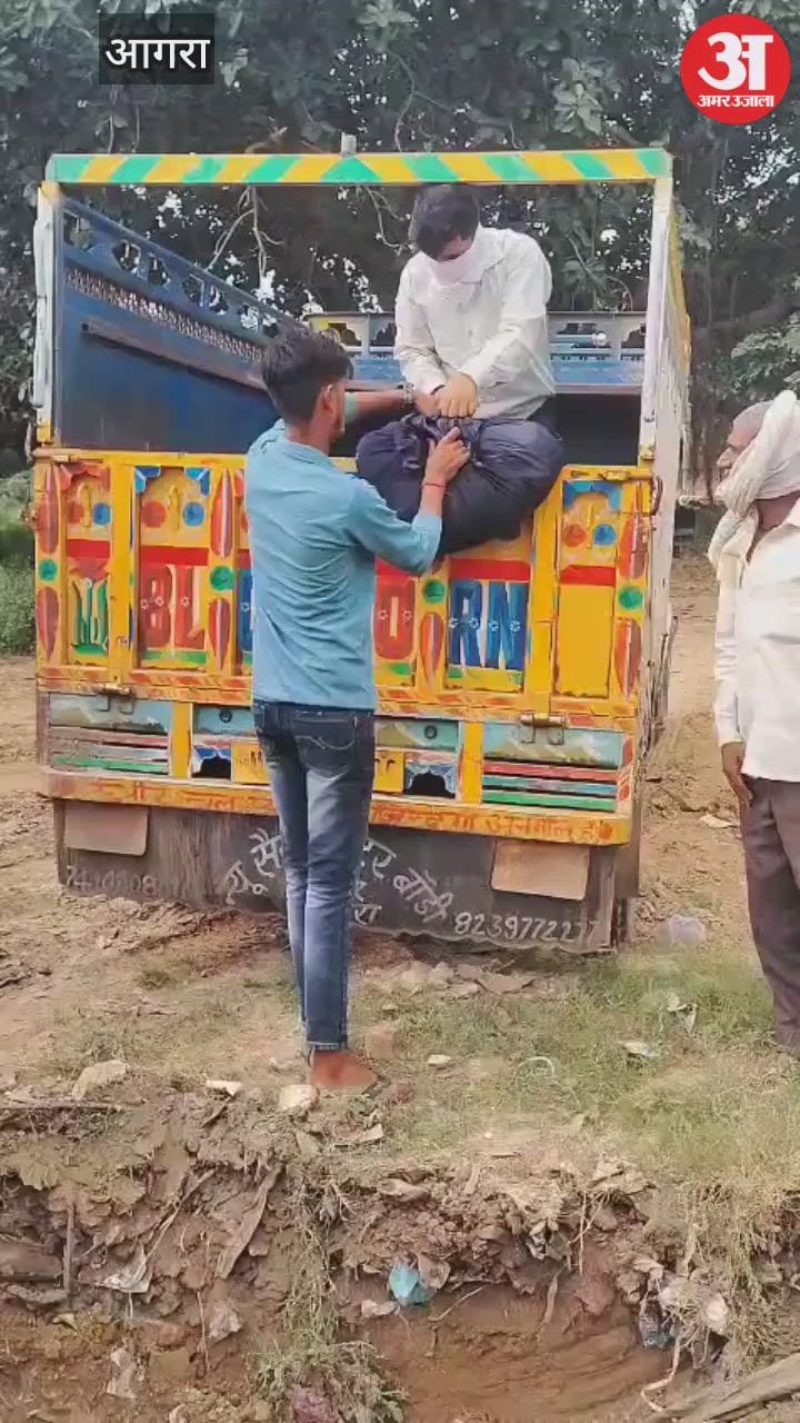 Video:एफएसडीए की टीम का खोआ मंडी में छापा, डलिया छोड़कर भागे विक्रेता ...
