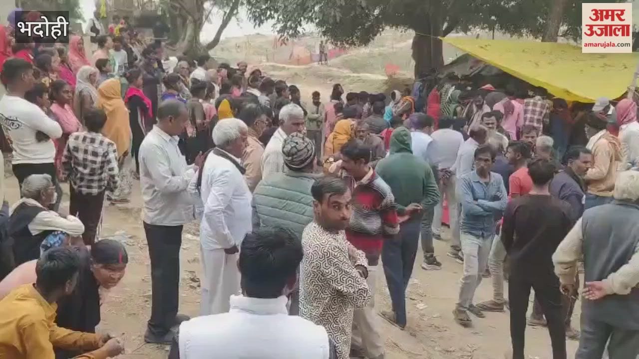 गोपीगंज में 27 घंटे बाद गंगा में मिला मछुआरे का शव, मची चीख-पुकार ...