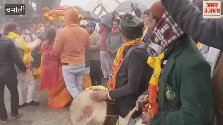Karnaprayag:नंदा देवी राजजात की मनौती की छंतोली पहुंची शैलेश्वर ...