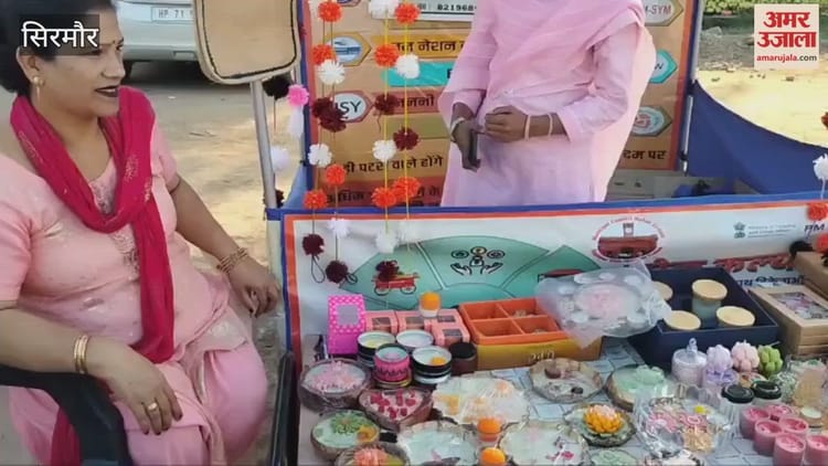 Sirmour:चौगान मैदान में लोगों ने जमकर की पटाखों की खरीदारी, दीये ...