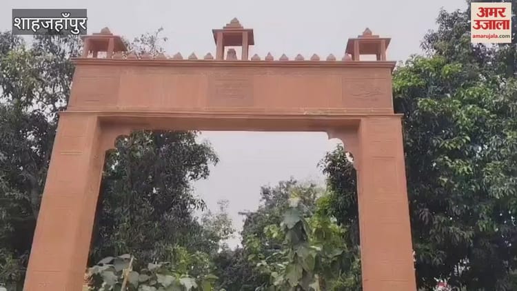 Shahjahanpur News:मंदिर परिसर में दंडी स्वामी की समाधि बनाने का विरोध ...