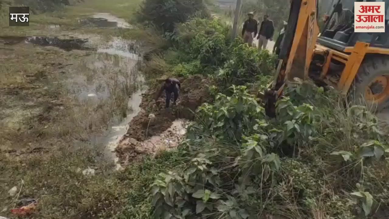 घोसी में छह हजार लीटर से अधिक अवैध शराब नष्ट, Video - Six Thousand ...