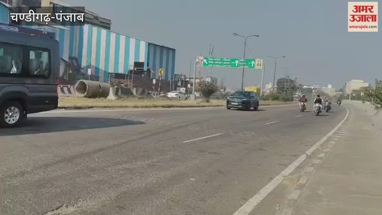 फगवाड़ा के होशियारपुर चौक पर बने फ्लाईओवर की हालत खस्ता - Flyover From ...