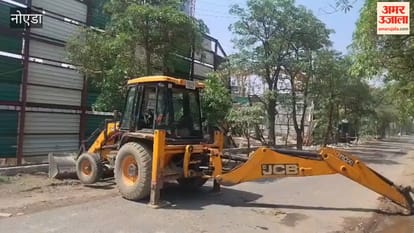 सेक्टर-73 में मॉल के बेसमेंट की खुदाई में धंस गई सर्विस रोड, ढह गया ...