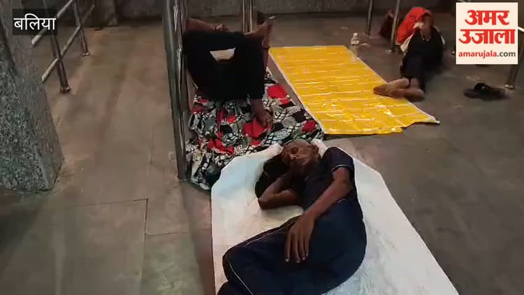 तत्काल टिकट के लिए यात्रियों की रतजगा मजबूरी, Video - Sleepless Nights ...