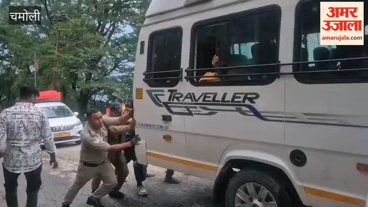 Badrinath Highway:जीरो बैंड में बदहाल हाईवे के चलते लग रहा जाम, वाहन ...
