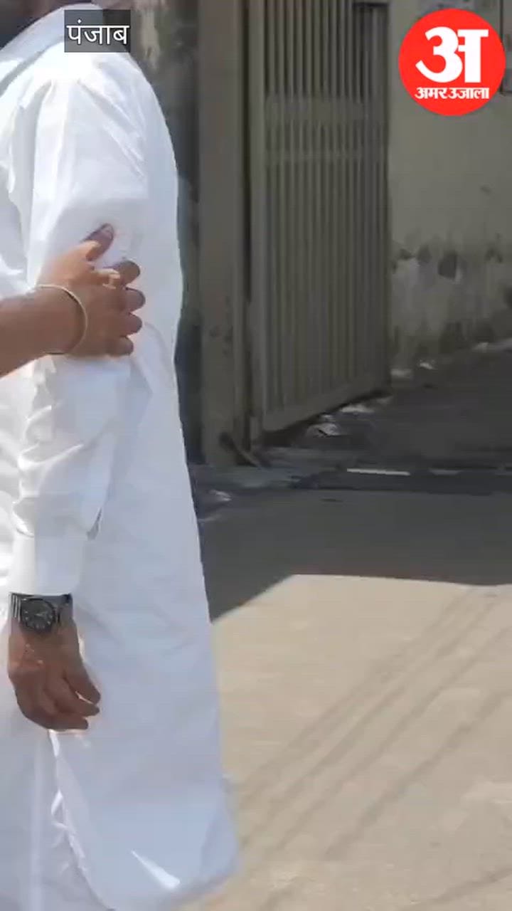 बठिंडा के बूथ पर पहुंचे भुच्चो मंडी आप विधायक मास्टर जगसीर सिंह का ...