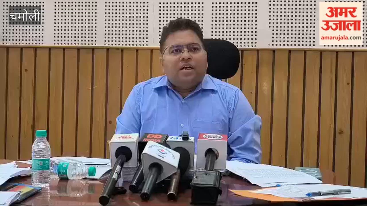 Karnaprayag:बेस अस्पताल संघर्ष समिति ने निकाला कैंडल मार्च ...