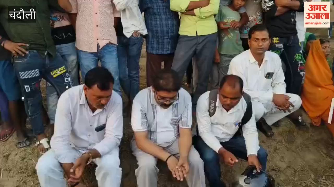 आंधी में आम बीनने गई महिला और बालिका पर गिरी बिजली, मौत; Video - Woman ...